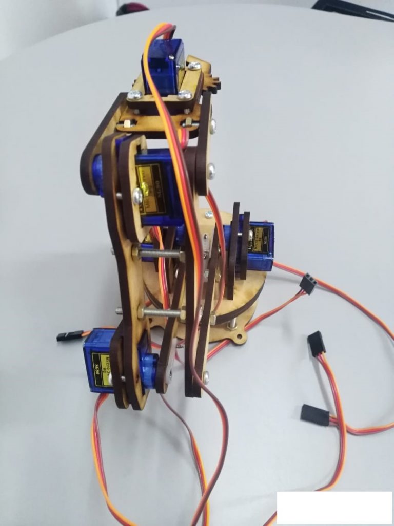 Brazo Robotico Arduino 6 Servos Sg90 5 Dof Grados Libertad Acrilico ...